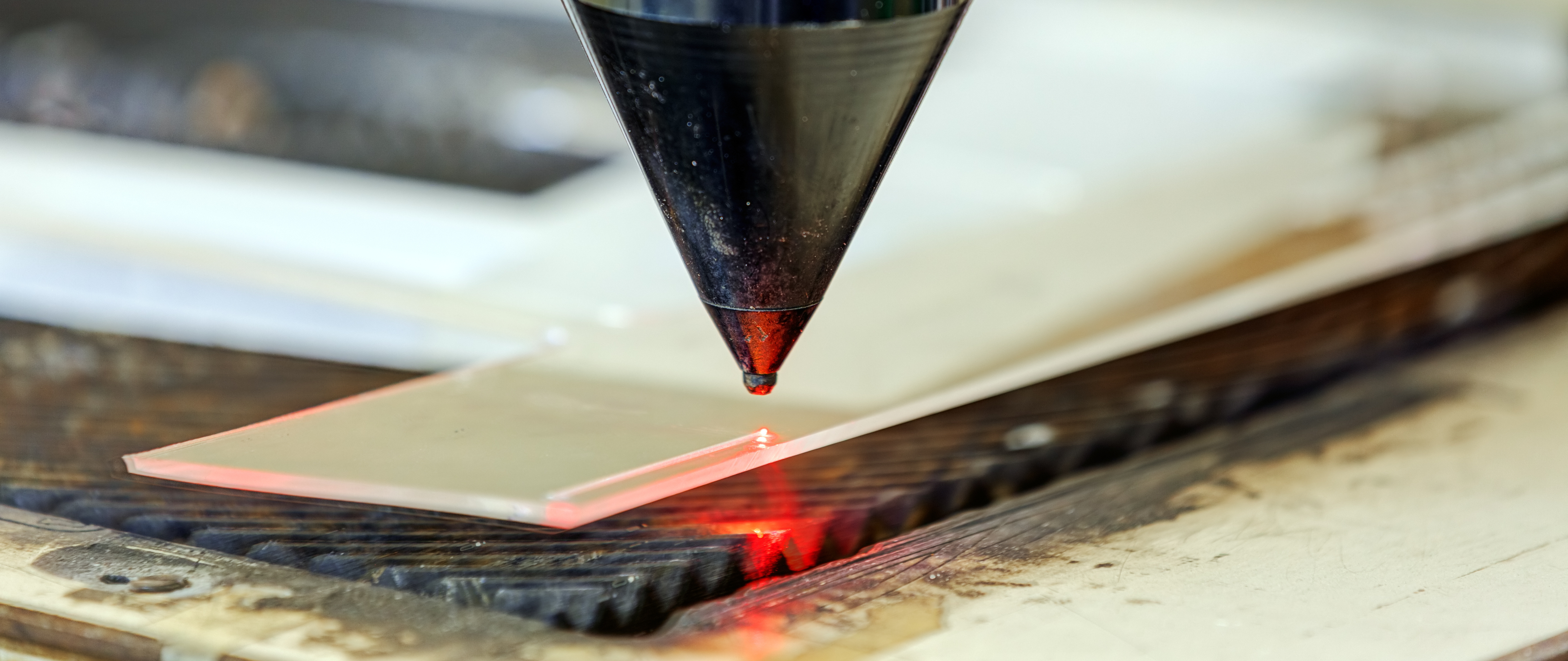 Laser Glass Cleaving - PowerPhotonic